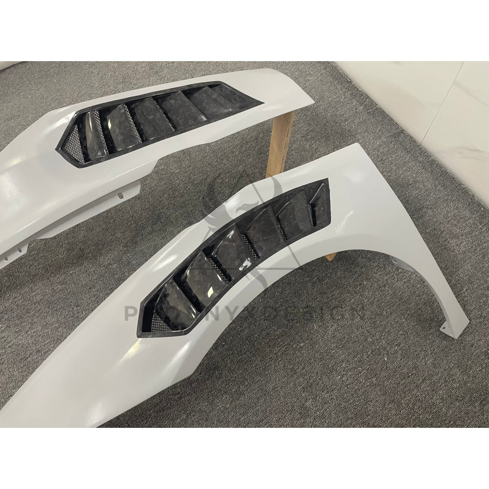 Lamborghini Huracan | Phoenyx Design Carbon Fiber Louvred Front Fender